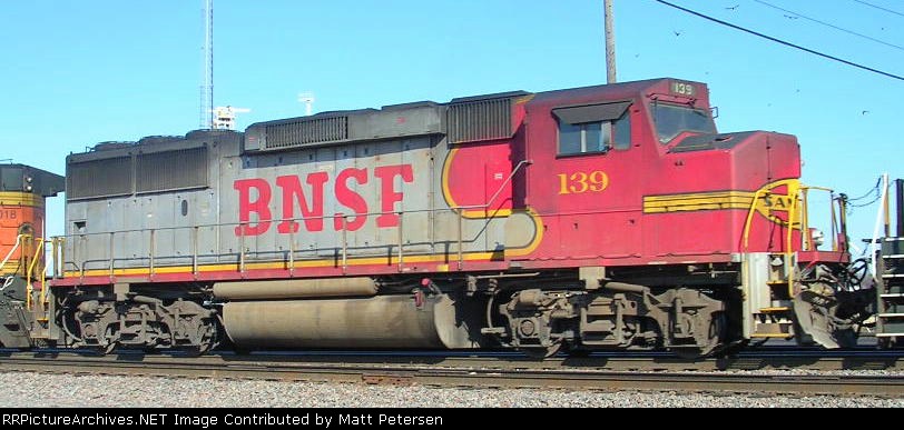 BNSF 139 GP60M